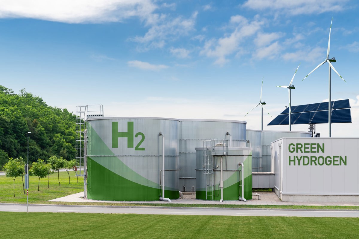 Egypt explores green hydrogen and ammonia bunker project