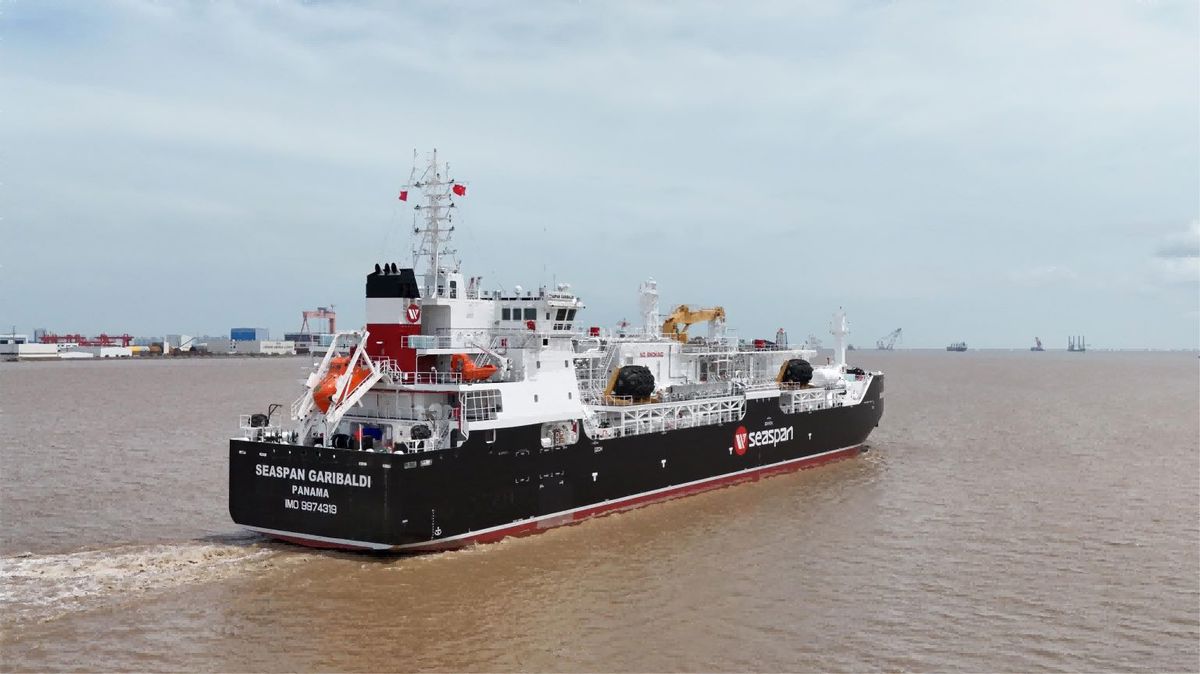 AES will launch LNG bunkering in Panama from March 2025