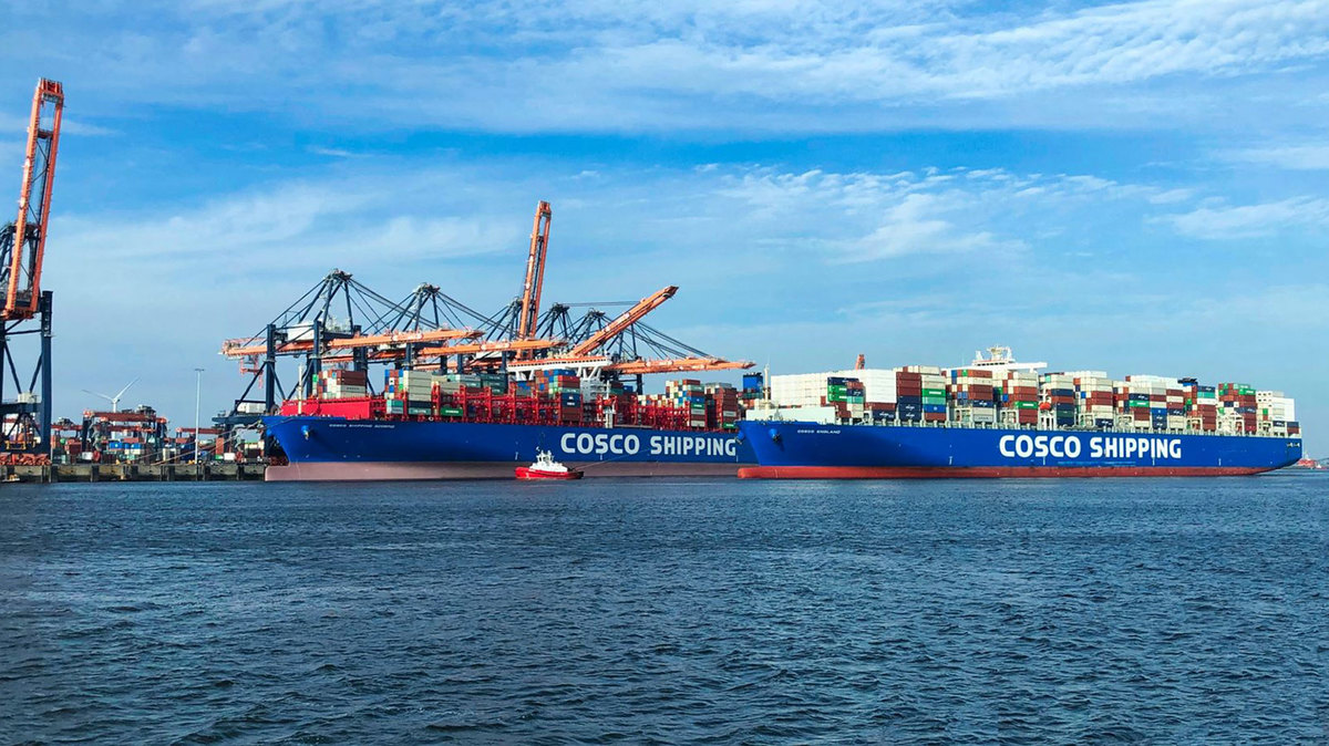 COSCO takes delivery of second methanol-capable container ship